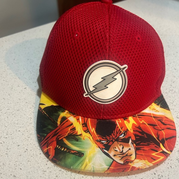 flash | Accessories | The Flash Snapback Hat | Poshmark